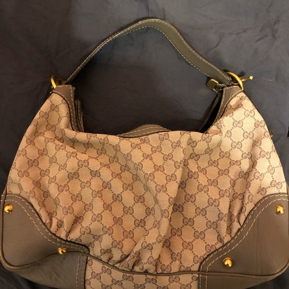 Gucci | Bags | Gucci Logo Handbag | Poshmark
